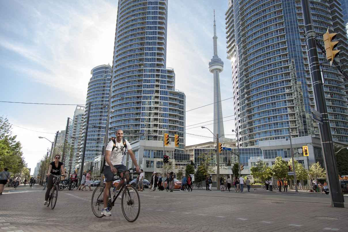 Toronto's Cycling Trails: Explore The City On A Bike