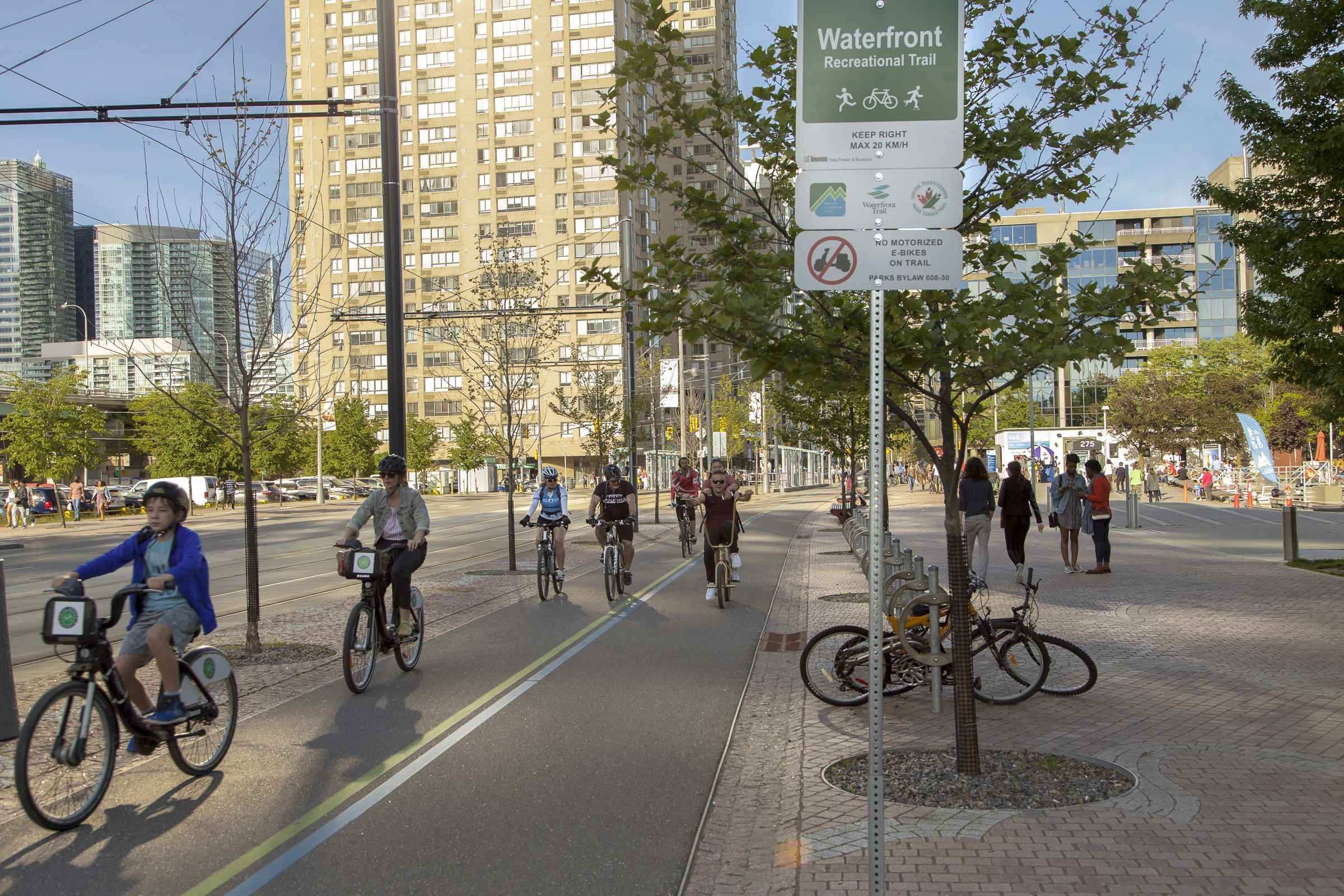 Toronto's Cycling Trails: Explore The City On A Bike