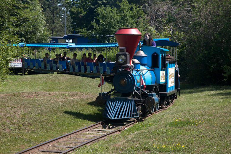 Summer in the City: Family Vacation at Toronto Islands